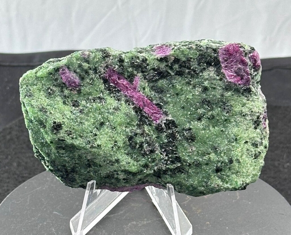 Ruby corundum in zoisite slab – The Boston Mineral Club